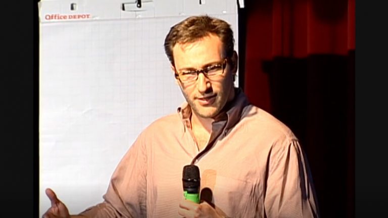 Why do movements take place? Simon Sinek explains why all changes occur ...